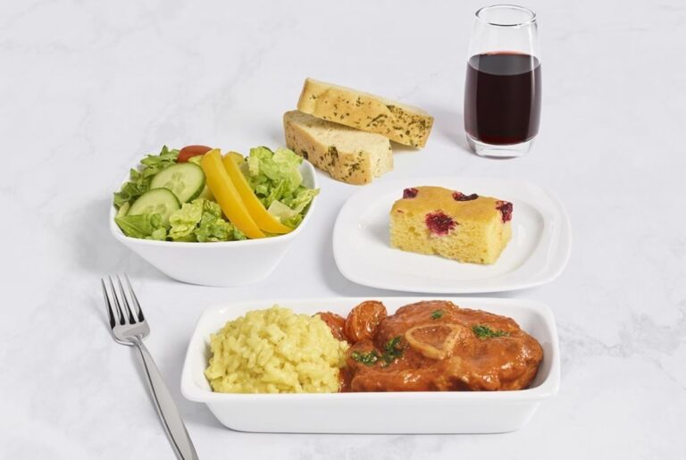 Repas à Bord d'Air Transat: Inclus ou Payants? | Restaurant Réunionnais