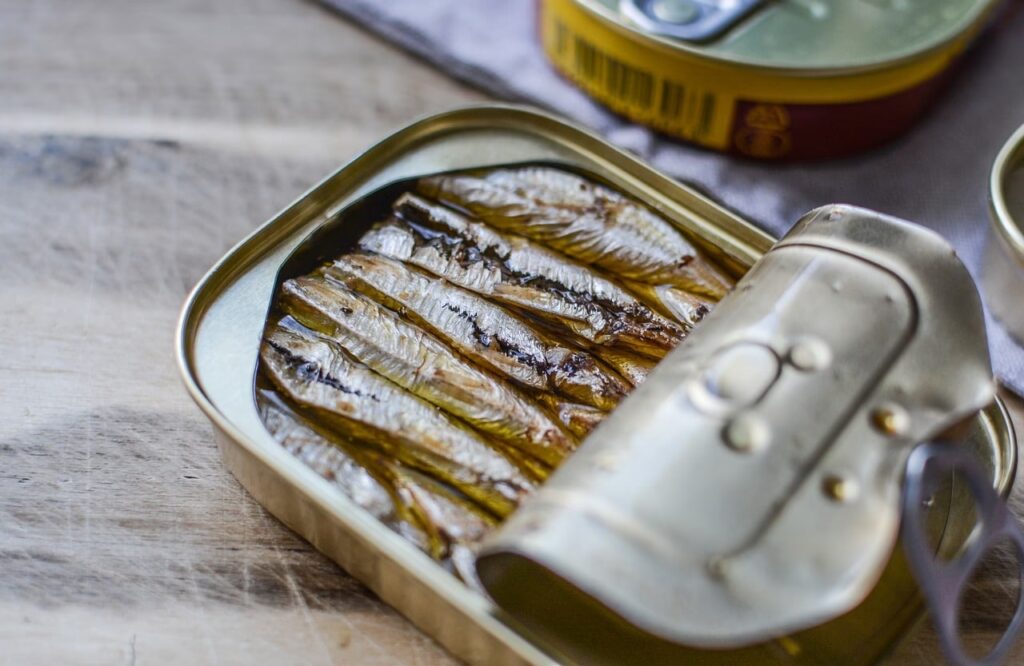 Le Poisson en Conserve: Un Allié Santé Sous-Estimé | Restaurant Réunionnais